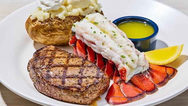 Surf & Turf Maritime Lobster Tail & 7 oz. Sirloin | Red Lobster Seafood ...
